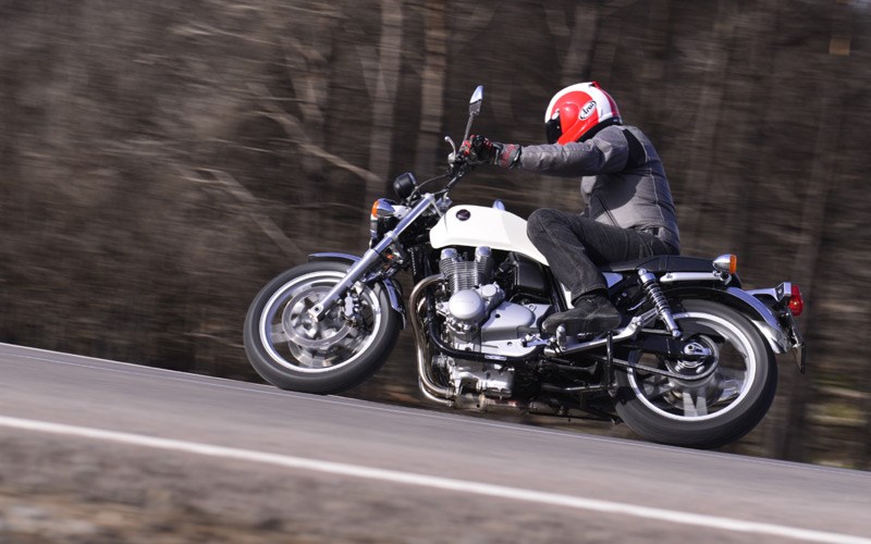 HONDA CB1100 (2013-on) Review | Speed, Specs & Prices | MCN