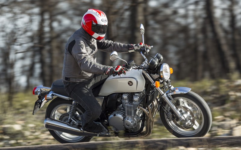 HONDA CB1100 (2013-on) Review | Speed, Specs & Prices