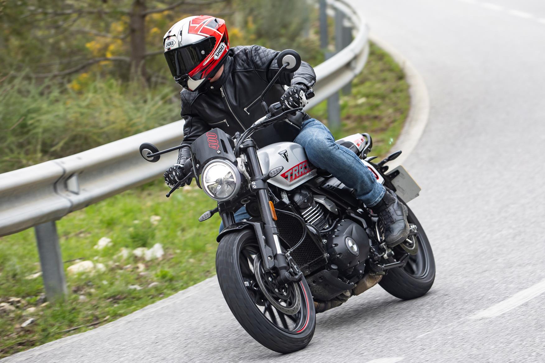 2026-on Triumph Tracker 400 review | Sub £6k dirt-tracker
