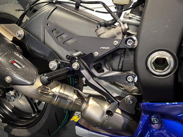 One-off Yamaha R6 features a crossplane crank like the R1