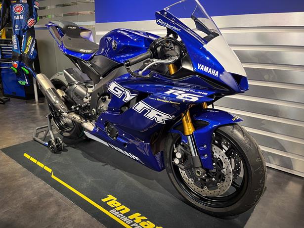 One-off Yamaha R6 features a crossplane crank like the R1