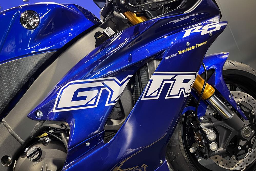 One-off Yamaha R6 features a crossplane crank like the R1