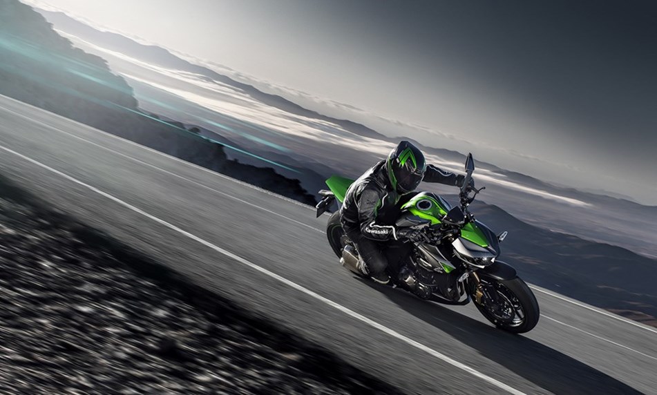 2014-2017 Kawasaki Z1000 Buyers Guide | Speed, Specs & Prices