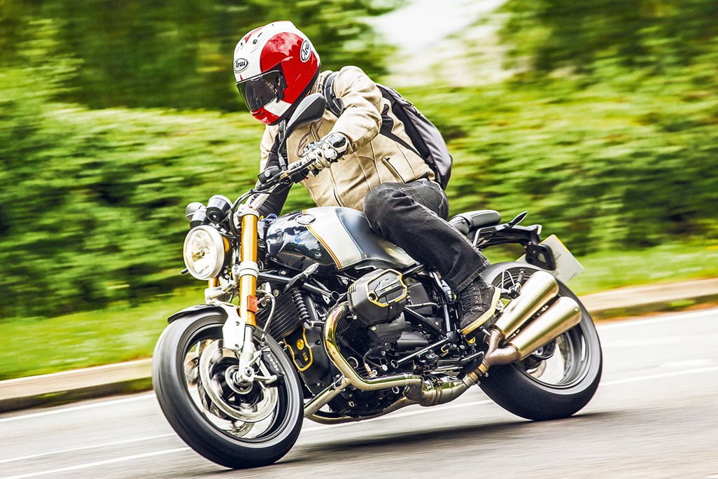 BMW R NINE T (2014-2020) Review | Speed, Specs & Prices