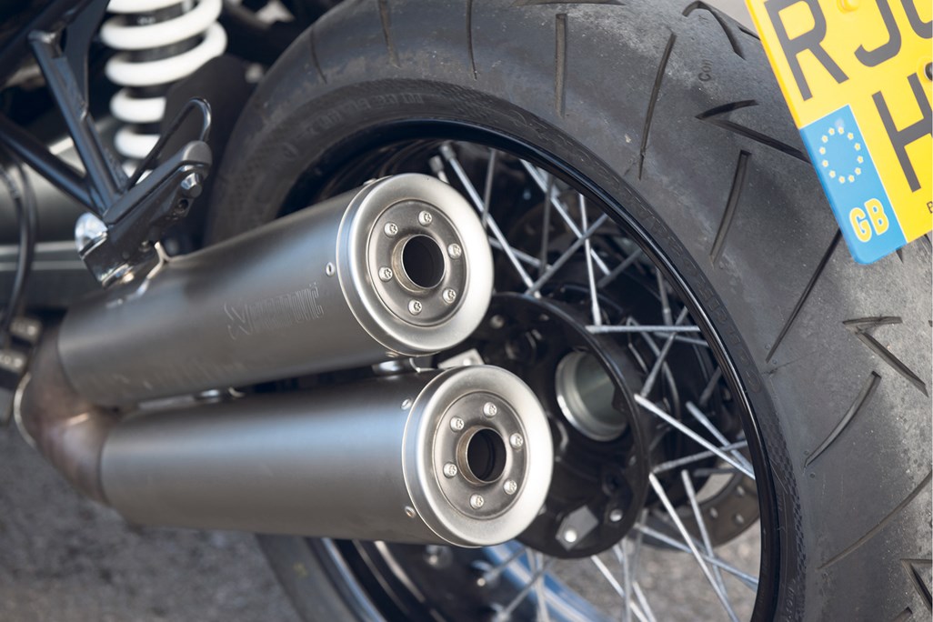 BMW R NINE T (2014-2020) Review | Speed, Specs & Prices