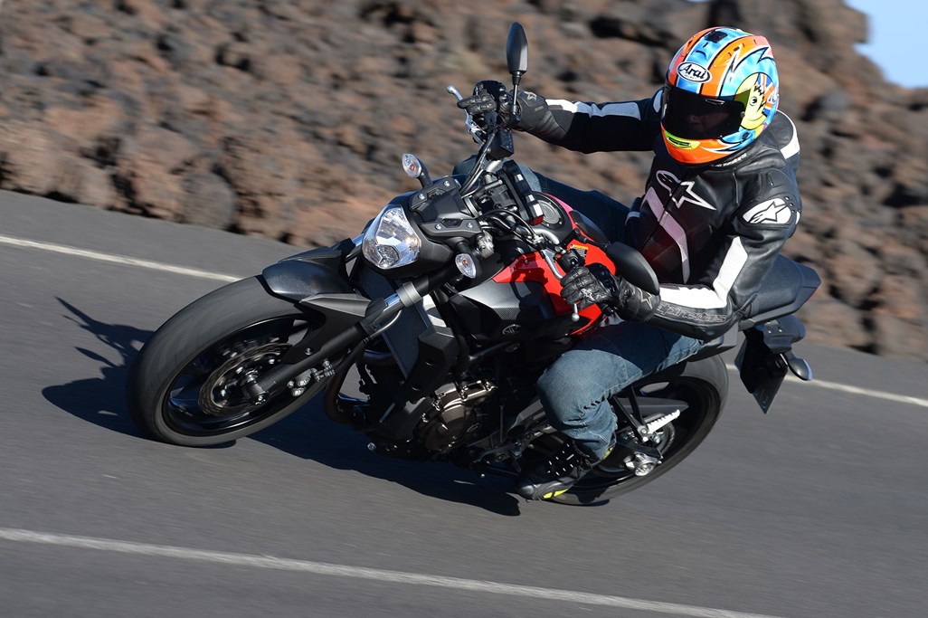 YAMAHA MT-07 (2014-2018) Review | Speed, Specs & Prices