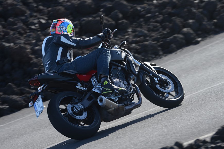 YAMAHA MT-07 (2014-2018) Review | Speed, Specs & Prices