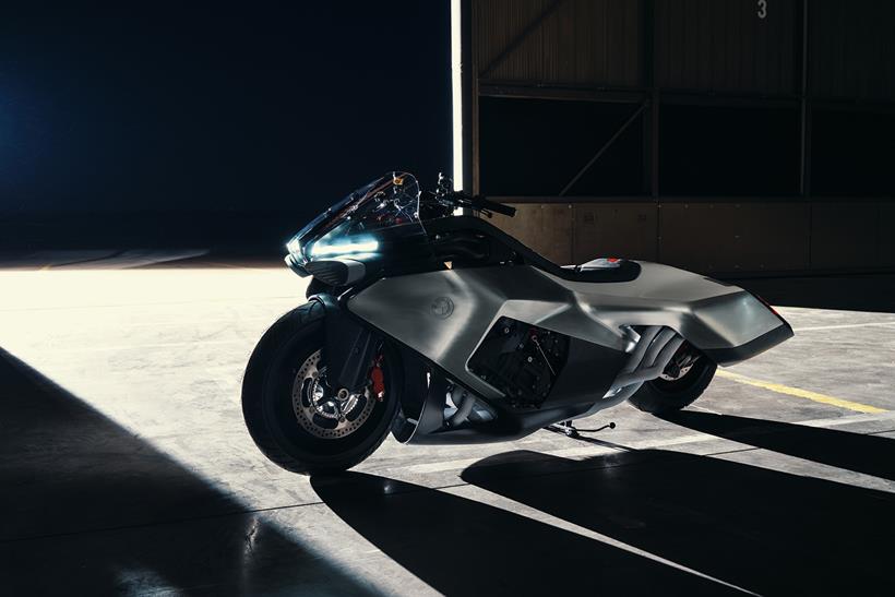 BMW K18 concept previews future six-cylinder bagger