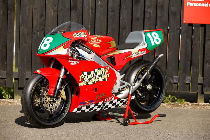 Isle of Man TT 2026: John McGuinness and Honda unveil special Paul Bird ...