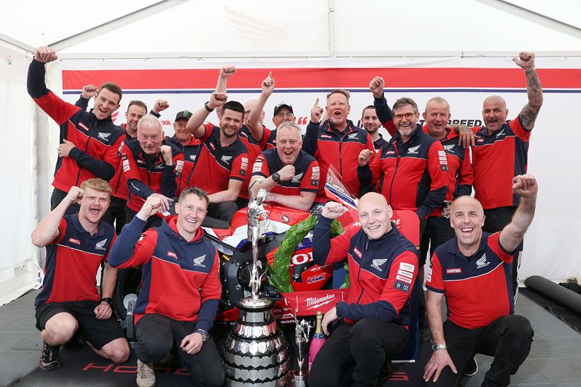 Dean Harrison secures 2026 Senior TT victory for Honda