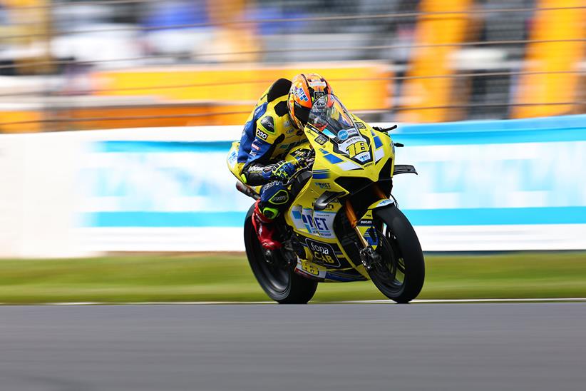 Andrew Irwin fractures right humerus in Knockhill test crash
