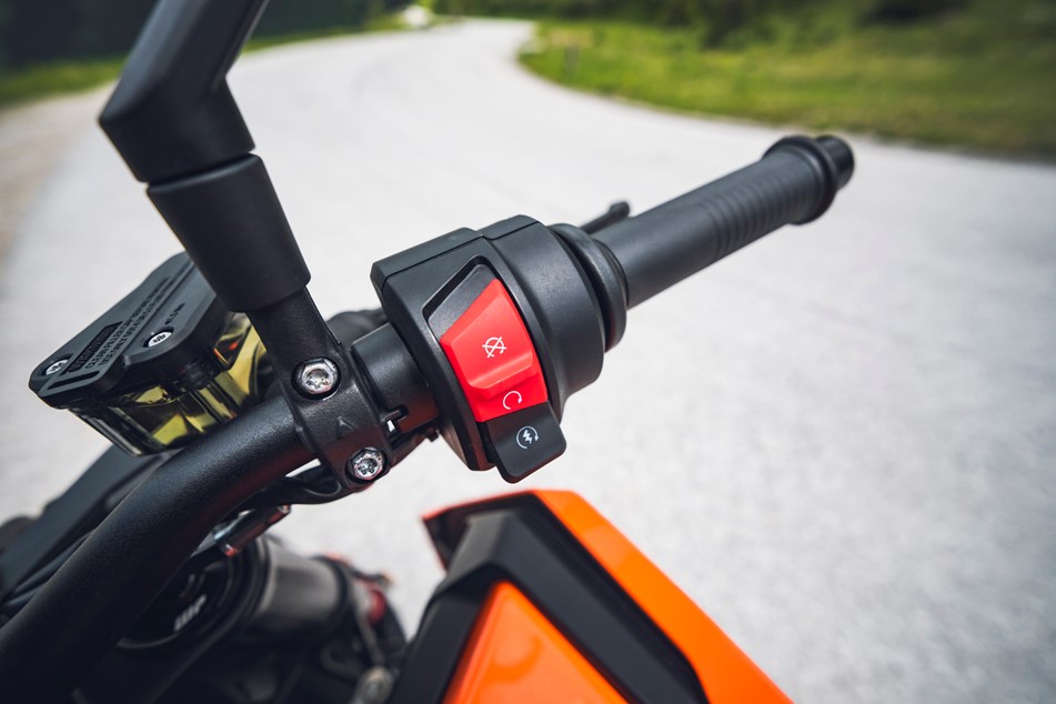 2027-on KTM 790 Duke review | Sharpening the scalpel!