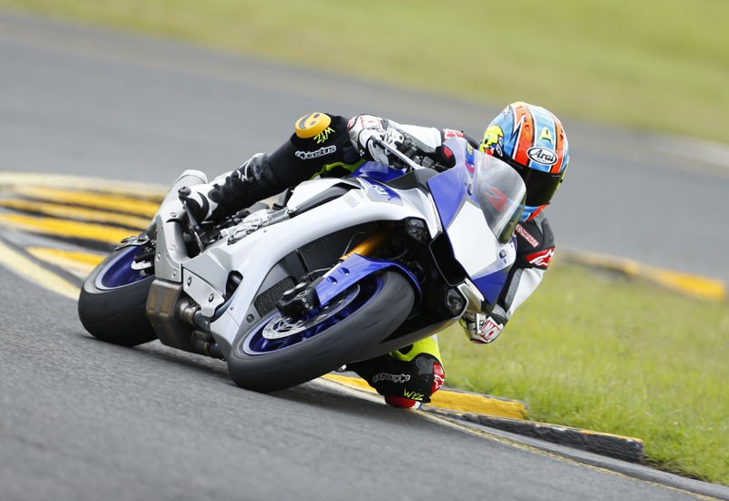 YAMAHA R1 (2015-2019) Review | Owner & Expert Ratings