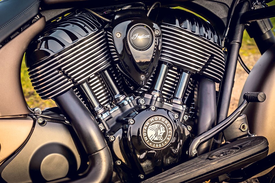 Indian Chieftain (2014-on) Review | Speed, Specs & Prices