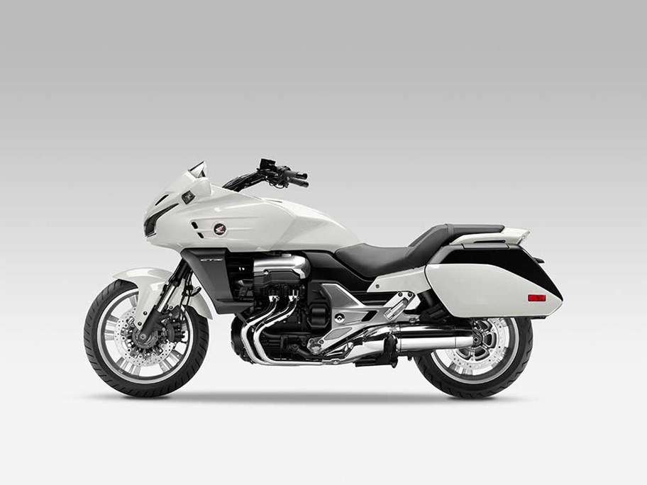 HONDA CTX1300 (2014-on) Review | Speed, Specs & Prices
