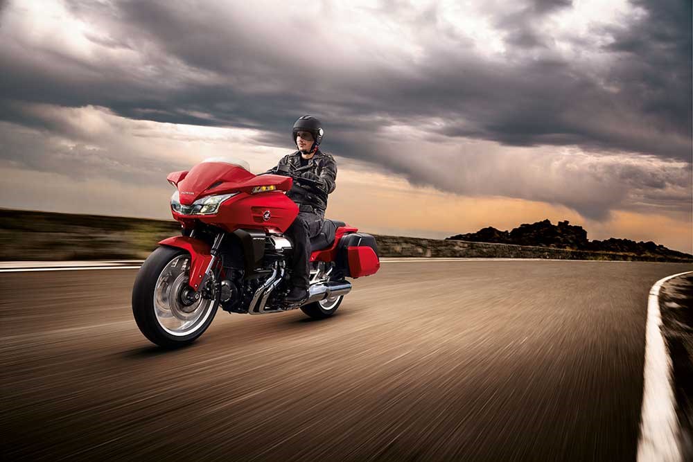 HONDA CTX1300 (2014-on) Review | Speed, Specs & Prices