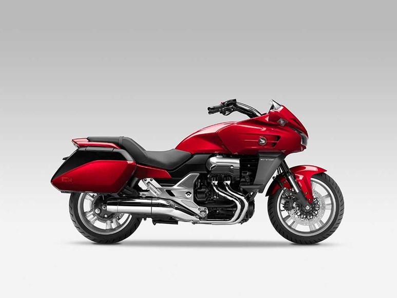 HONDA CTX1300 (2014-on) Review | Speed, Specs & Prices