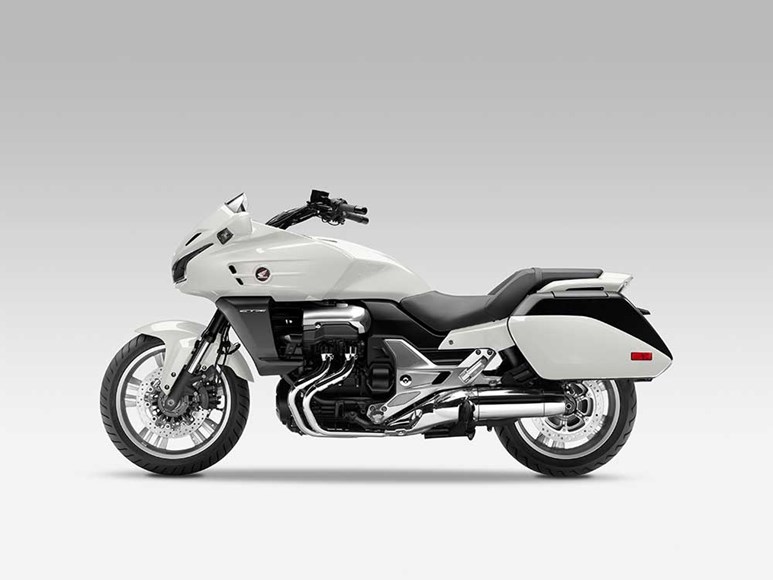 HONDA CTX1300 (2014-on) Review | Speed, Specs & Prices