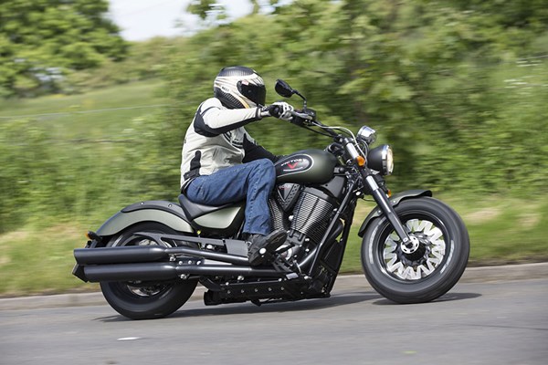 VICTORY GUNNER (2015-on) Review | Speed, Specs & Prices