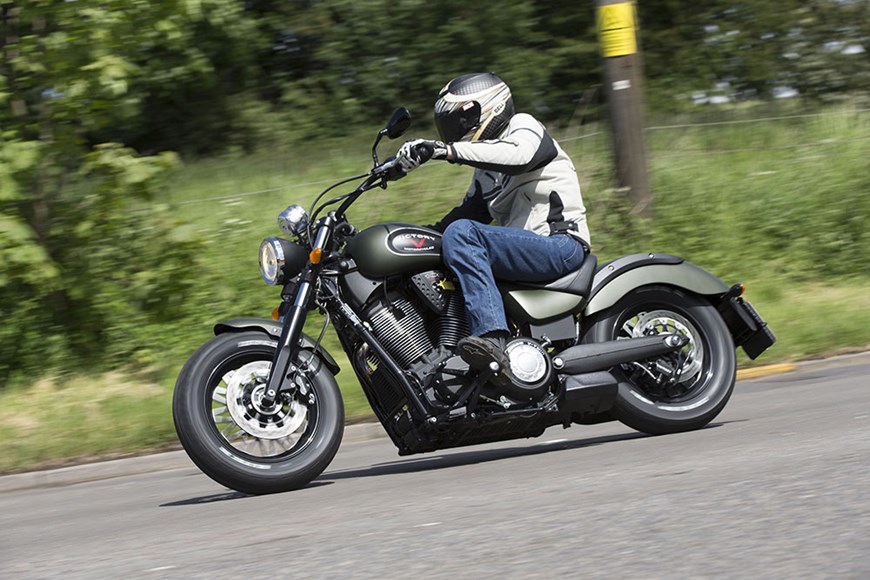 VICTORY GUNNER (2015-on) Review | Speed, Specs & Prices