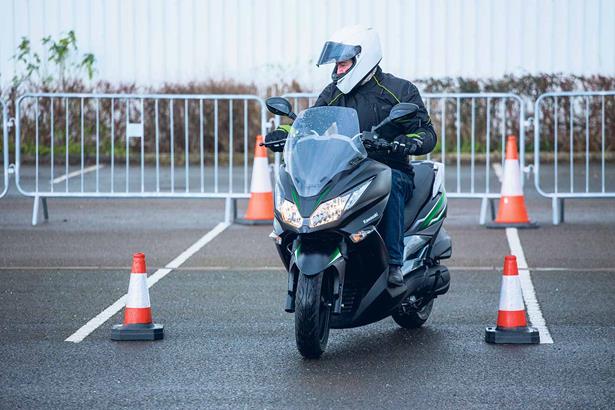 Kawasaki J125 (2016-2021) Review | Speed, Specs & Prices