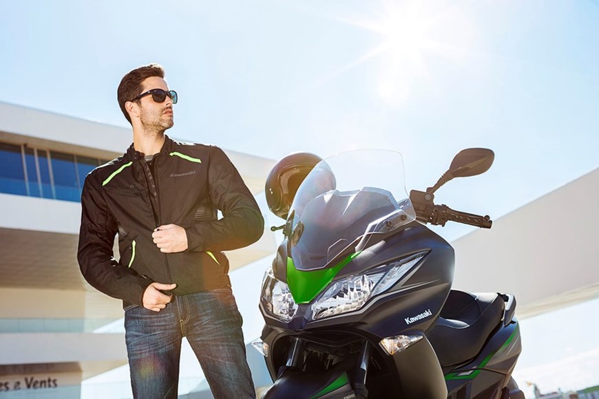 Kawasaki J125 (2016-2021) Review | Speed, Specs & Prices