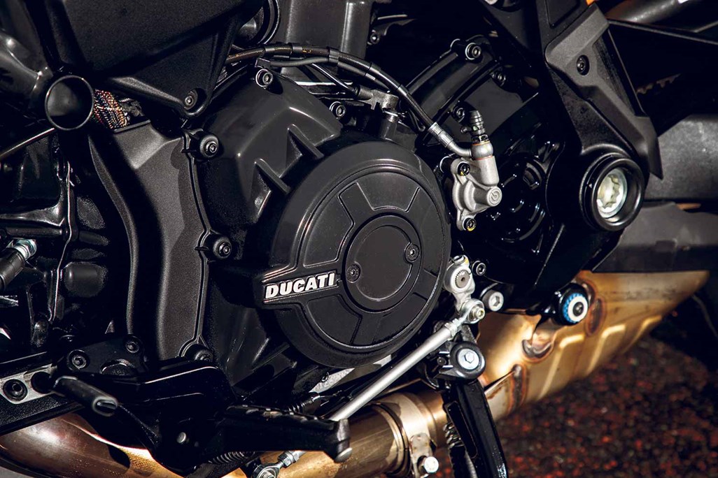 DUCATI XDIAVEL (2016-on) Review | Speed, Specs & Prices
