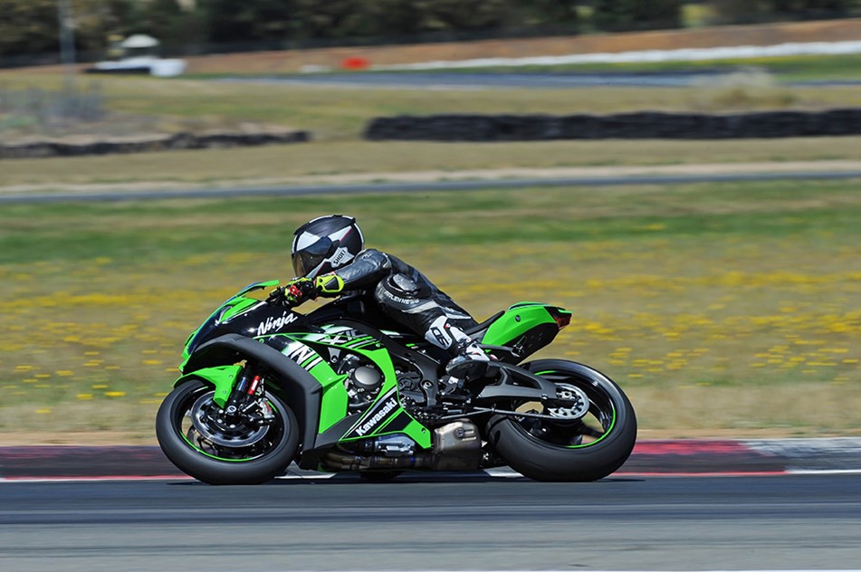 2016 Kawasaki ZX-10R review | Green machine gets cleverer