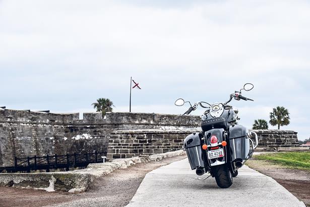 INDIAN SPRINGFIELD (2016-2018) Review | Specs & Prices