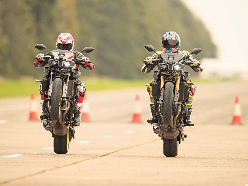 2016-2021 Yamaha MT 10 review: The crossplane crank naked!