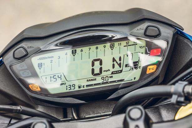 SUZUKI GSX-S750 (2017 - on) Review