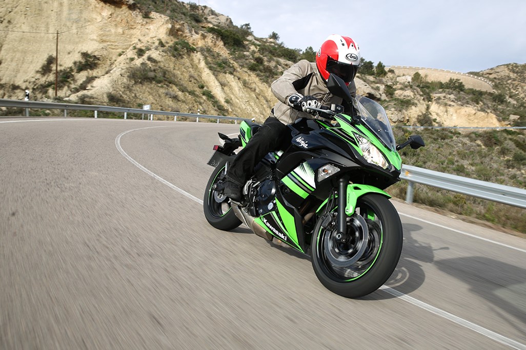 KAWASAKI NINJA 650 (2017-2020) Review | Specs & Prices