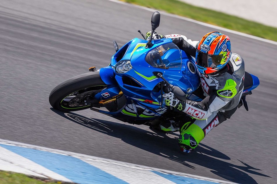 SUZUKI GSX-R1000 R (2017-on) Review | Specs & Prices