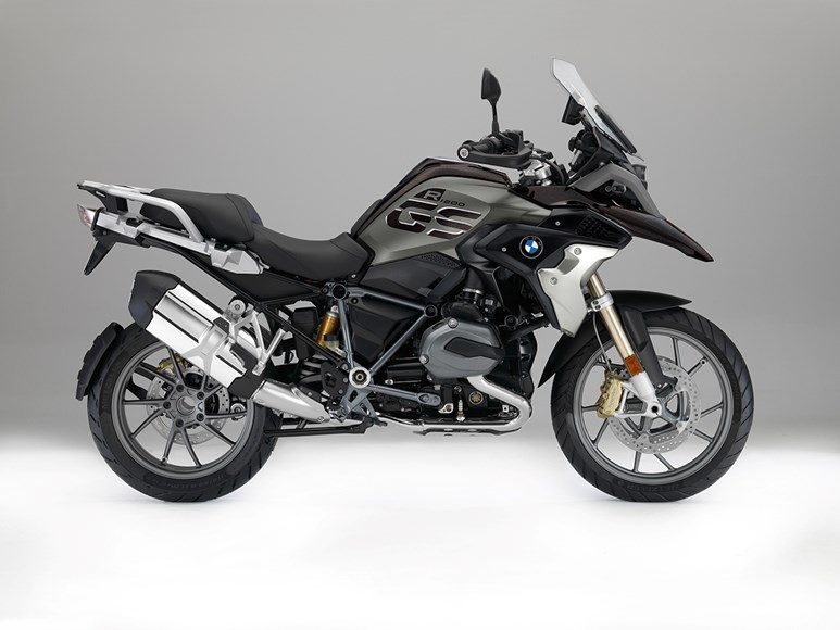 BMW R1200GS (2017-2018) Review | Speed, Specs & Prices