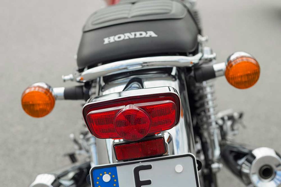 HONDA CB1100EX (2017-2021) Review | Speed, Specs & Prices