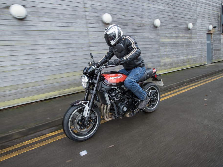 Kawasaki Z900RS (2017-on) Review | Speed, Specs & Prices