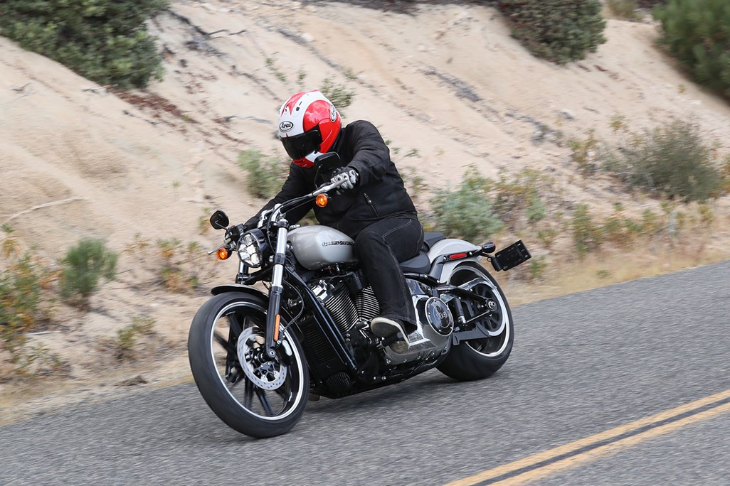 HARLEY-DAVIDSON BREAKOUT (2018-2022) Motorcycle Review