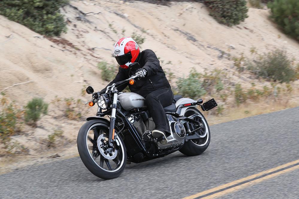 HARLEY-DAVIDSON BREAKOUT (2018-2022) Motorcycle Review