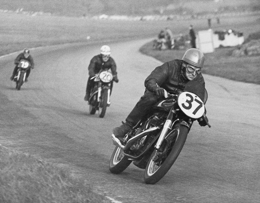 Derek Minter passes away aged 82