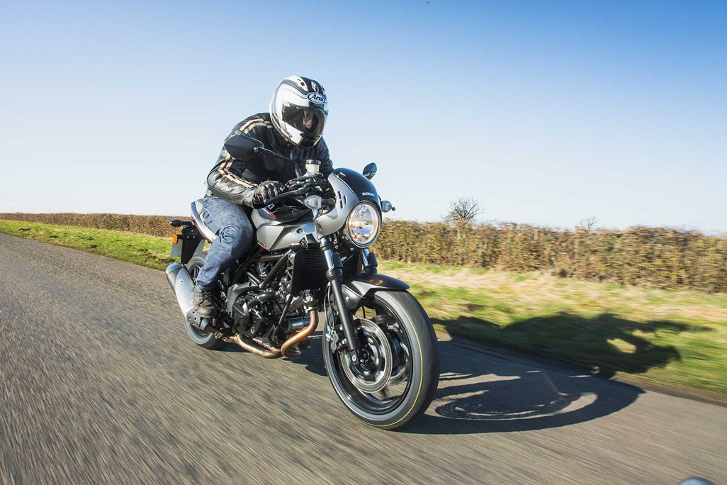 SUZUKI SV650X (2018-on) Review | Speed, Specs & Prices