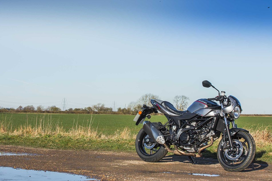 SUZUKI SV650X (2018-on) Review | Speed, Specs & Prices