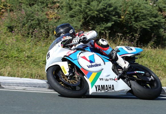 TT stars head for London