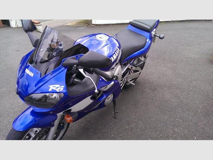 Bike of the Day: 1999 Yamaha R6