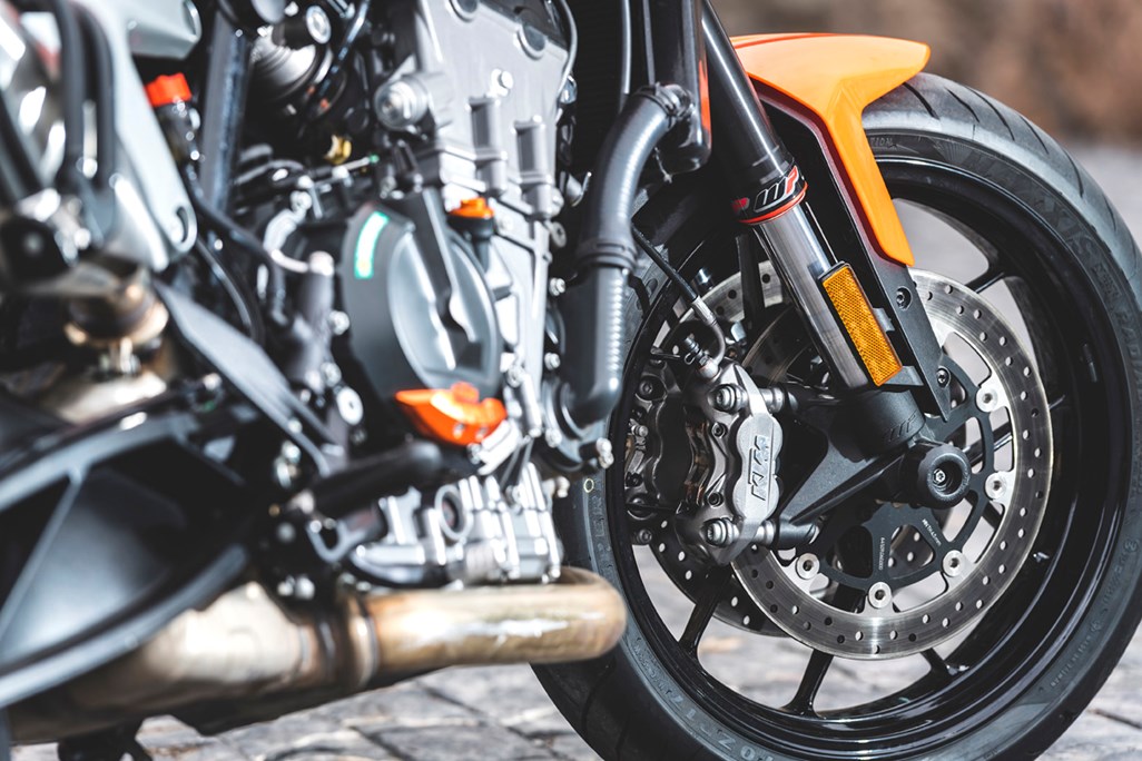 KTM 790 Duke (2018-2020) Review | Speed, Specs & Prices