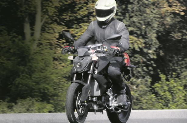 New BMW 300cc roadster spied