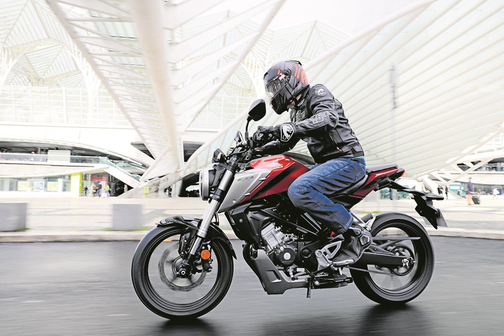 Honda CB125R (2018-2020) Review | Top Speed, Specs & Prices