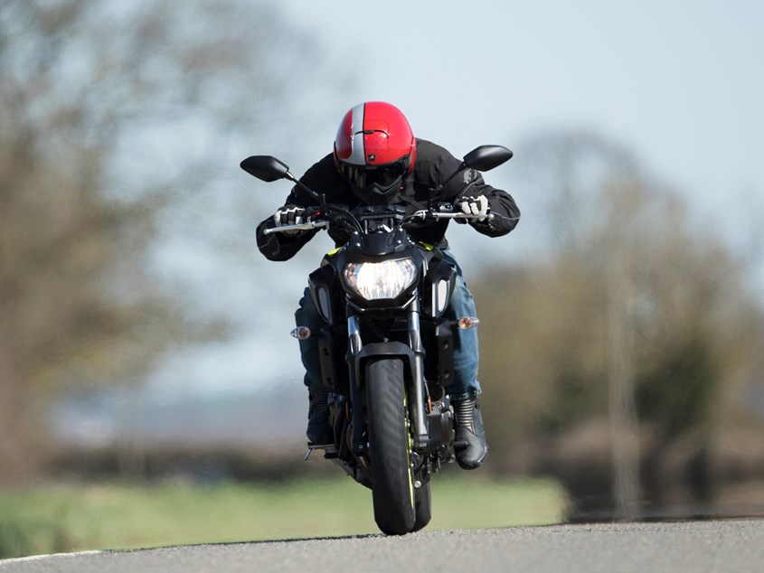 2018-2020 Yamaha MT-07 review: Second-gen fun-mobile gets tweaked