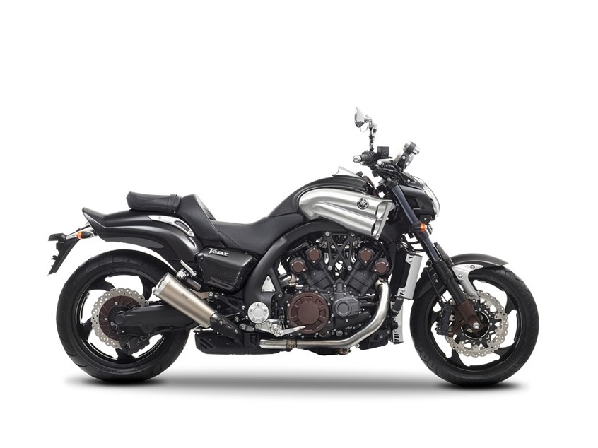 Yamaha celebrates 30 years of VMAX with carbon version
