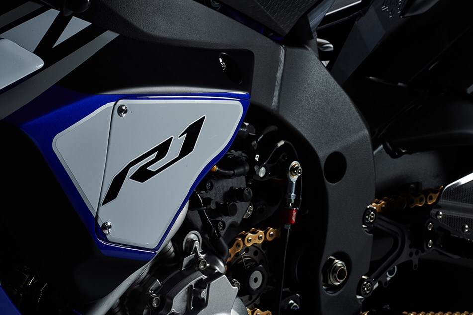 Gallery: Yamaha R1 appears in race spec