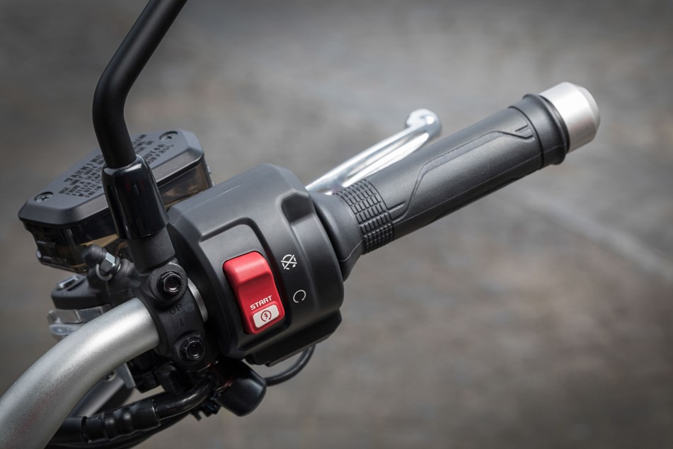 Honda CB1000R (2018-2021) Review | Speed, Specs & Prices